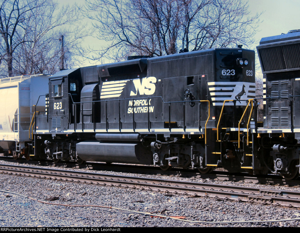 NS 623
